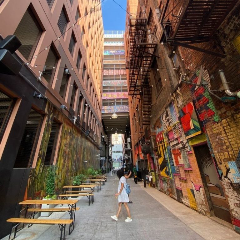 19 Epic Things to Do in Detroit: Kayak Canals, Skate the Midway, Dine ...