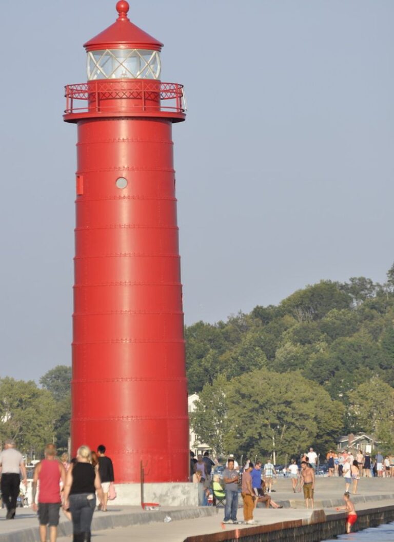 Grand Haven MI: 22 Best Things to Do, Plus Where to Stay & Eat - grkids.com