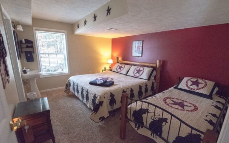 Spend a Refreshing Fall Weekend Riding Horses at this Michigan Ranch ...