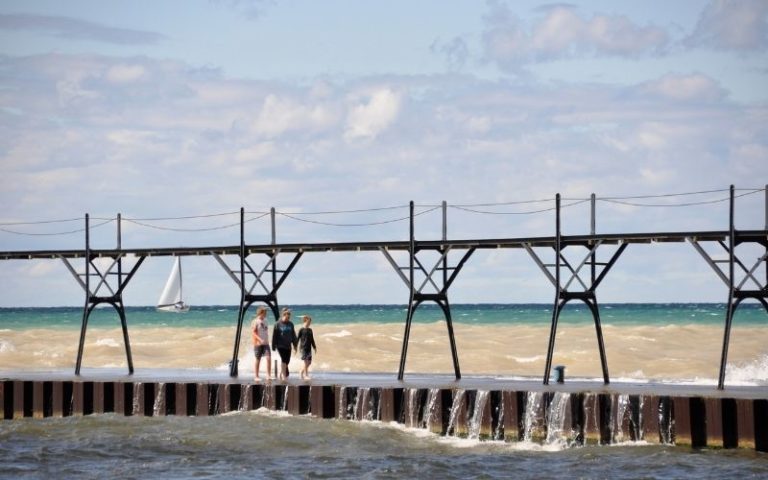 Complete Guide to Manistee MI: 26 Best Things to Do for the Most Unforgettable Trip - grkids.com
