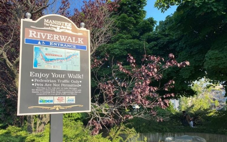 Complete Guide to Manistee MI: 26 Best Things to Do for the Most Unforgettable Trip - grkids.com