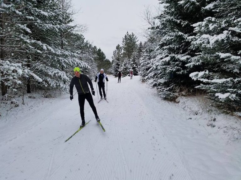 21 Unique Michigan Winter Activities: Sled the Dunes, Visit Frozen ...