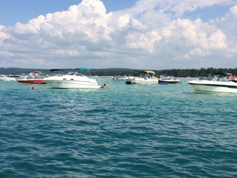 Torch Lake Michigan Guide: Sand Bars, Snack Boats & Unmatched Fun ...