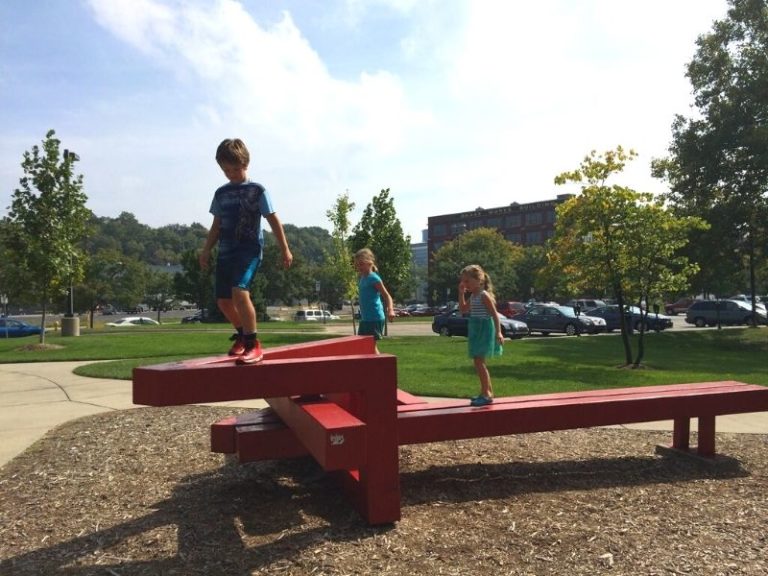 This 2.5-Mile Grand Rapids Riverwalk Takes Your Family to the Hidden ...