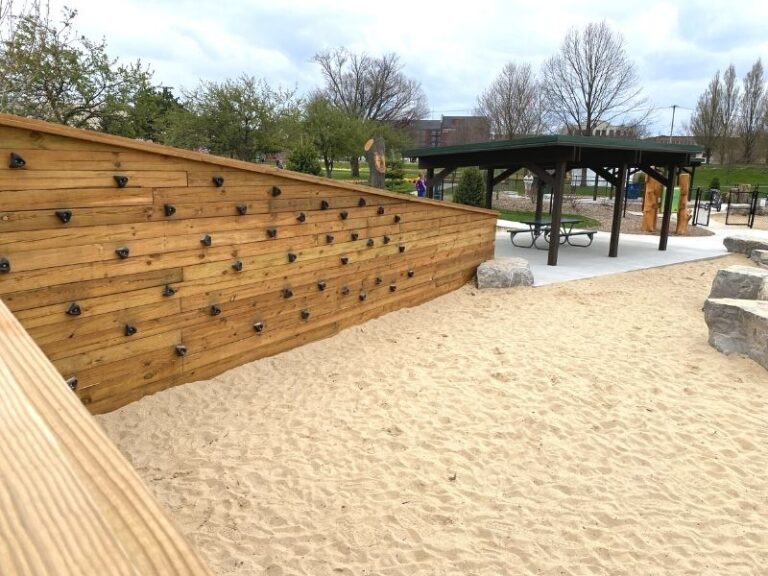 Window on the Waterfront Park: Fun Nature Playscape, Gorgeous Tulips ...