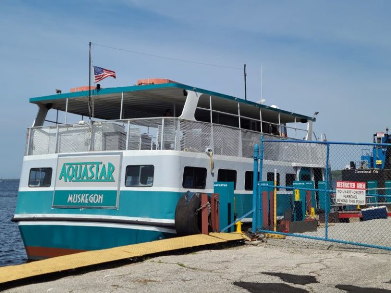 Muskegon Michigan: Your Guide to 21 Amazing Must-Do Activities - grkids.com