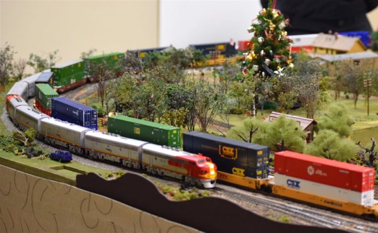 2025's Magical Michigan Christmas Trains & Christmas Train Displays ...