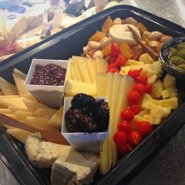 Yum! Flight Fridays at the Downtown Market Happening Now! - grkids.com