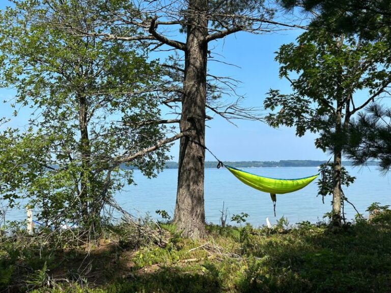 Traverse City's Maple Bay Beach: The Short Hike through Maple Bay ...