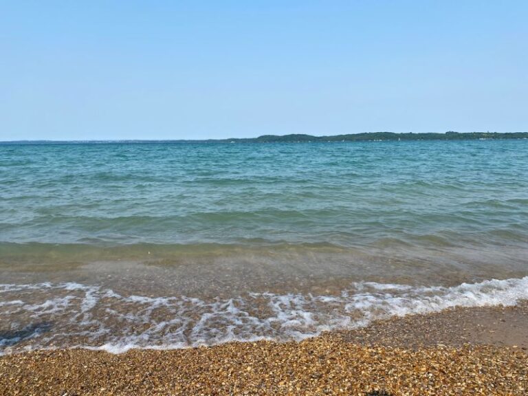 Traverse City's Maple Bay Beach: The Short Hike through Maple Bay ...