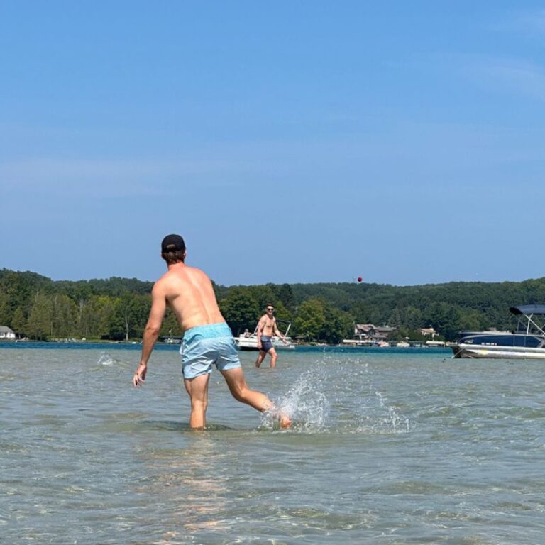 Torch Lake Michigan Guide: Sand Bars, Snack Boats & Unmatched Fun ...