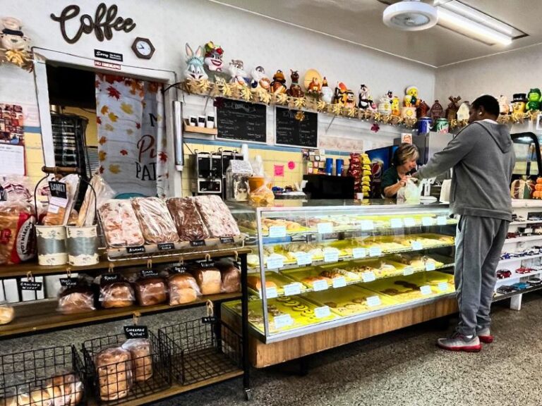 Van's Pastry Shoppe: GR's Oldest Bakery is Mom & Pop Donut Stop #2 ...
