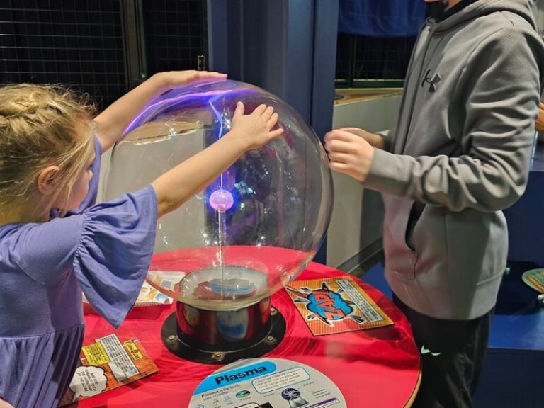 Hands On Fun at the Michigan Science Center in Detroit - grkids.com