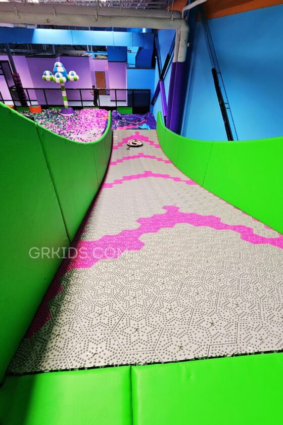 NOW OPEN: Fun Park at Rivertown Crossings - 'Soar N Bounce' - is Massive! - grkids.com